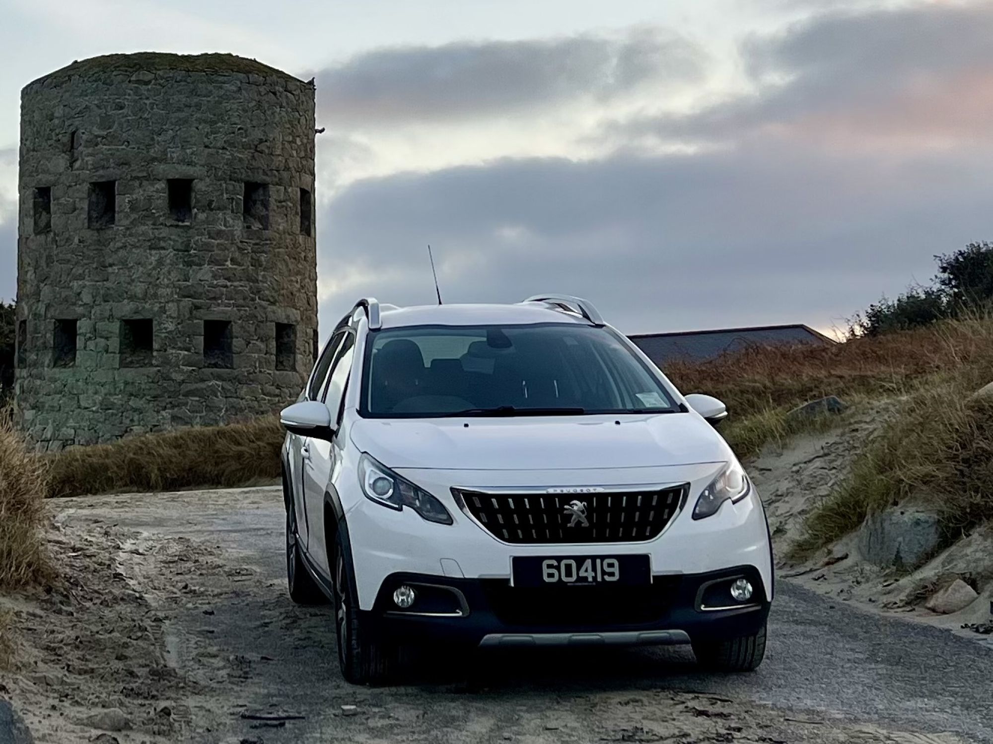 Peugeot 2008 auto 1.2L Allure Puretech 2018 40k miles - Cars - Tig.gg