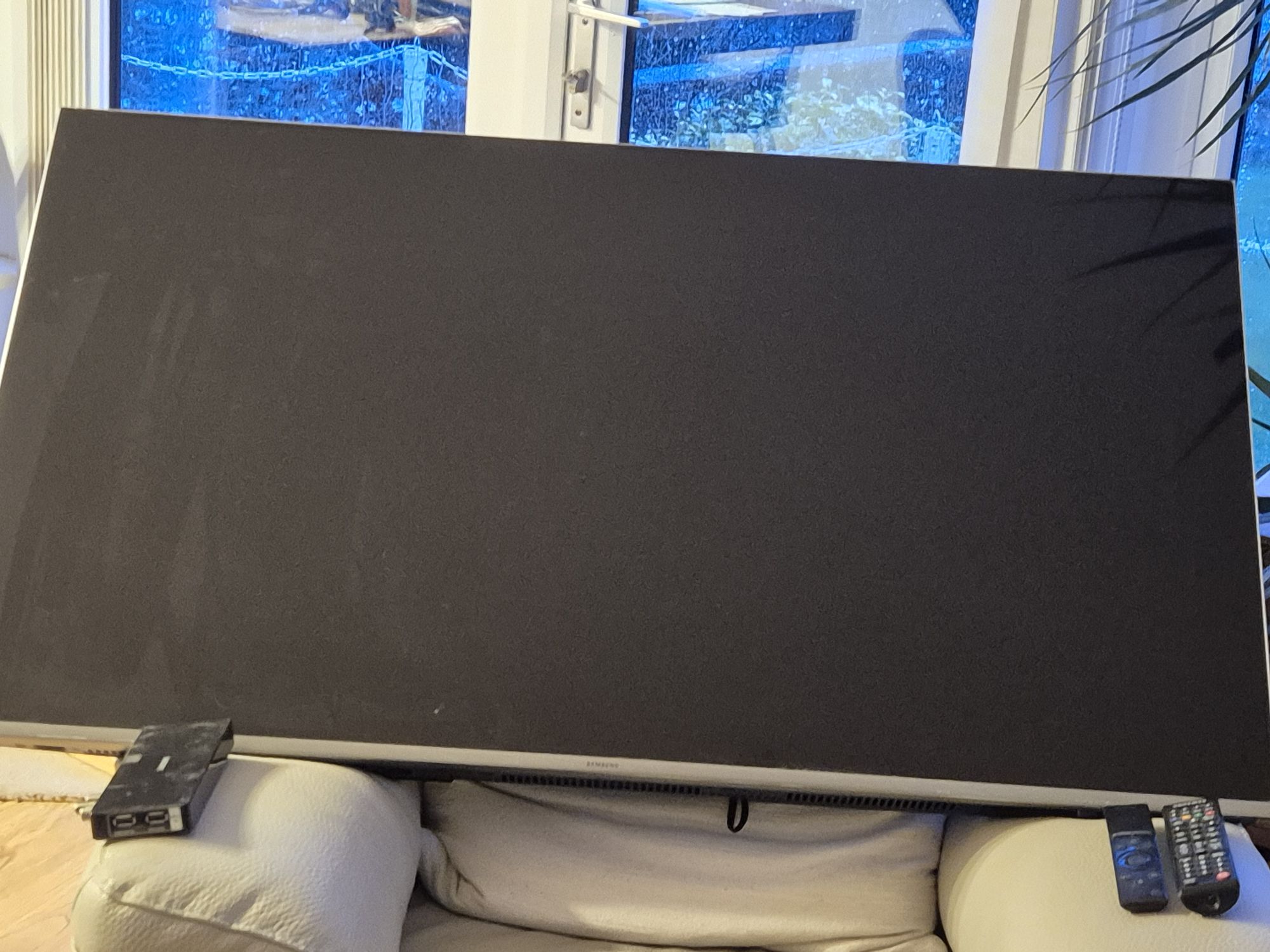 Samsung 49" 4K Smart TV MU 2018 - House & Home - Tig.gg